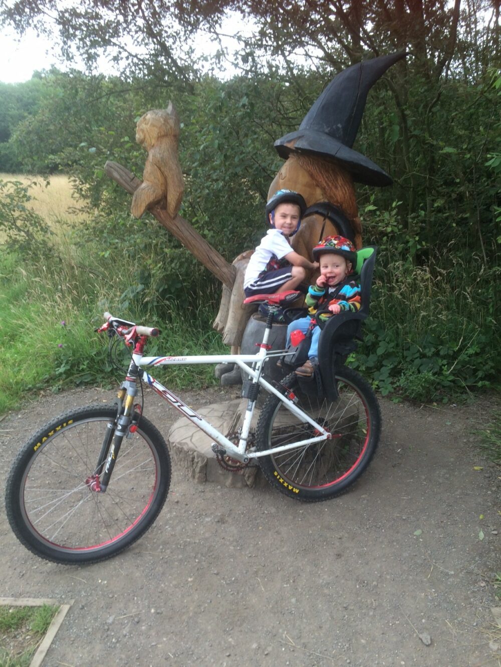 room-on-the-broom-trail-with-bike-seat - Cycle Sprog